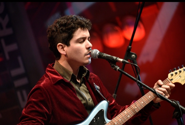 MORO, el músico maulino irrumpe la escena con su nuevo lanzamiento ...